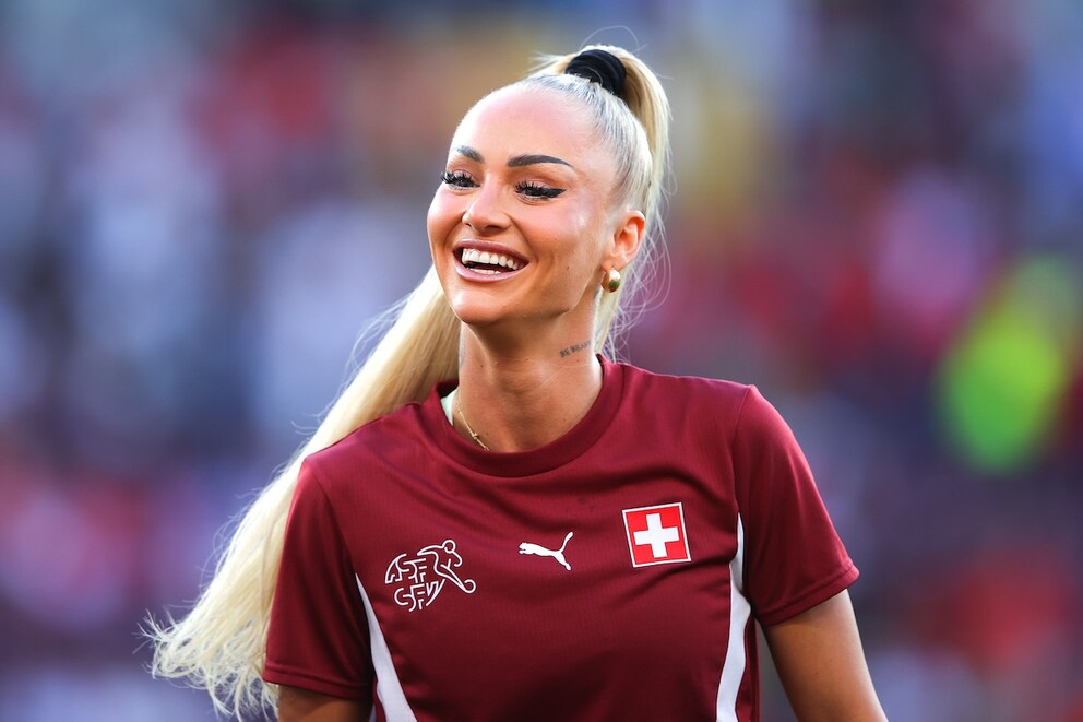Alisha Lehmann s Workout Routine Women s Euro Star FITBOOK