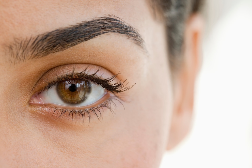 Eyebrows Falling Out? Possible Causes and Treatments
