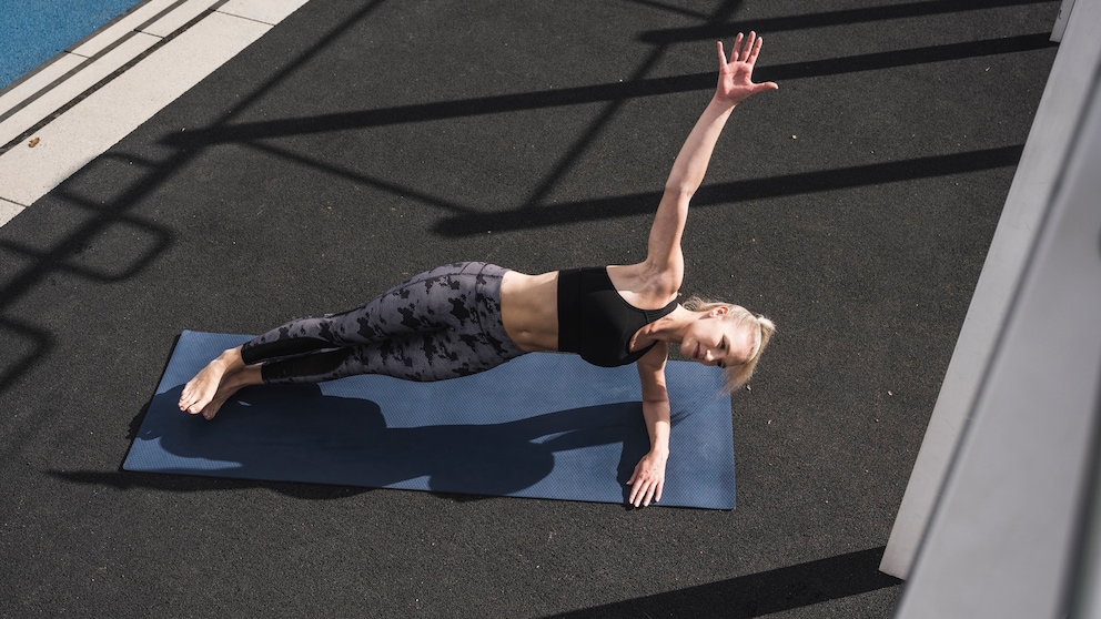 Expert Names Side Plank Variations to Intensify Your Workout
