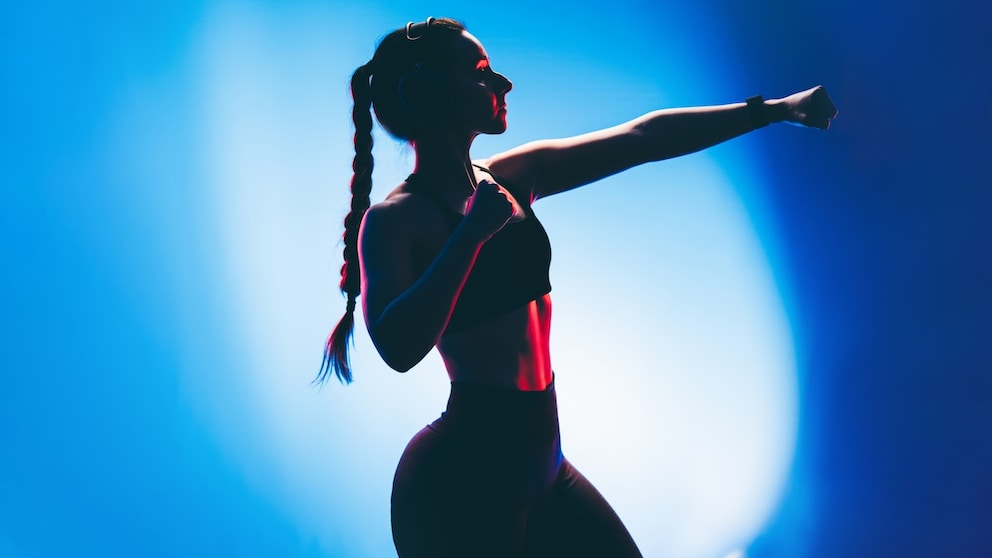 Mind-Muscle Connection: What Is It and How Does It Really Work?