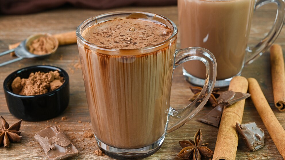 Sitting for Long Periods? Drinking Cocoa with Flavanols May Help