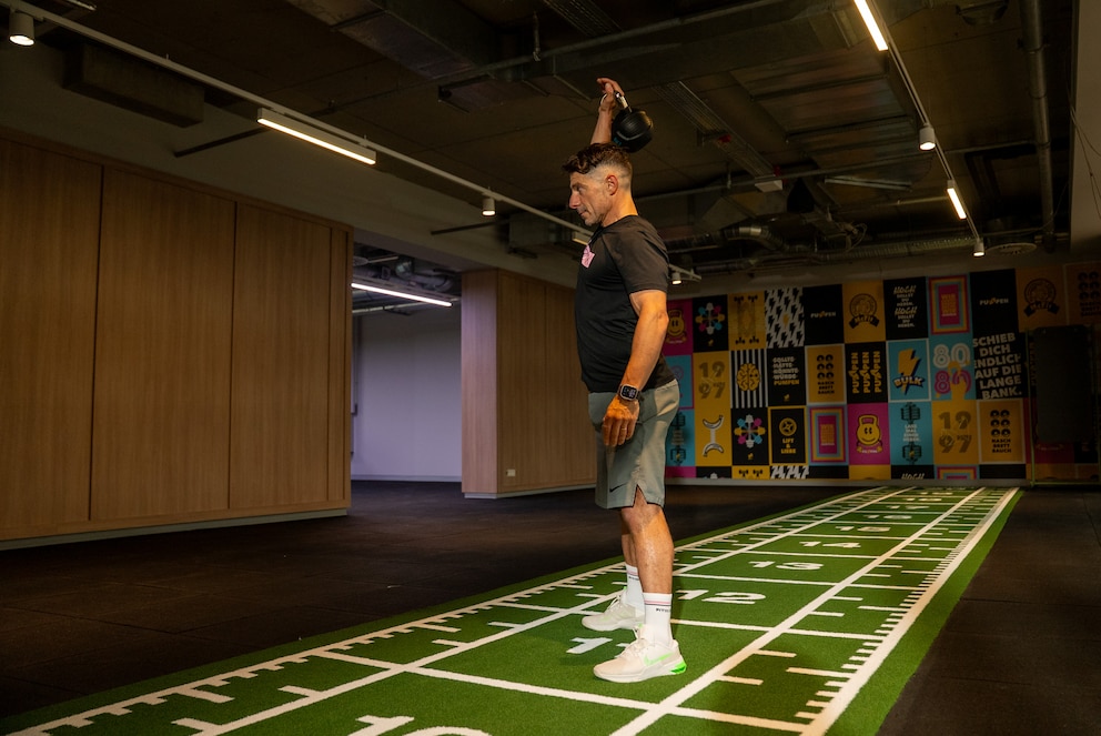 Kettlebell Snatch: How the Strength-Endurance Exercise Works