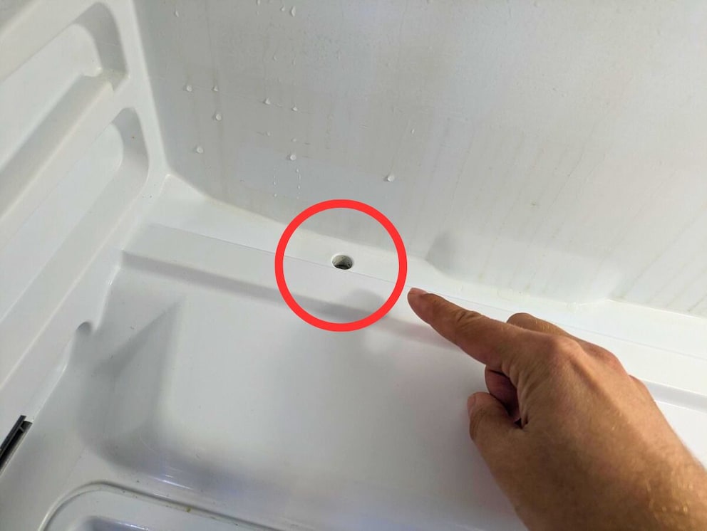 The Reason for the Small Hole in the Refrigerator - myHOMEBOOK
