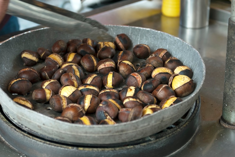 Roasting Chestnuts at Home Made Easy - myHOMEBOOK