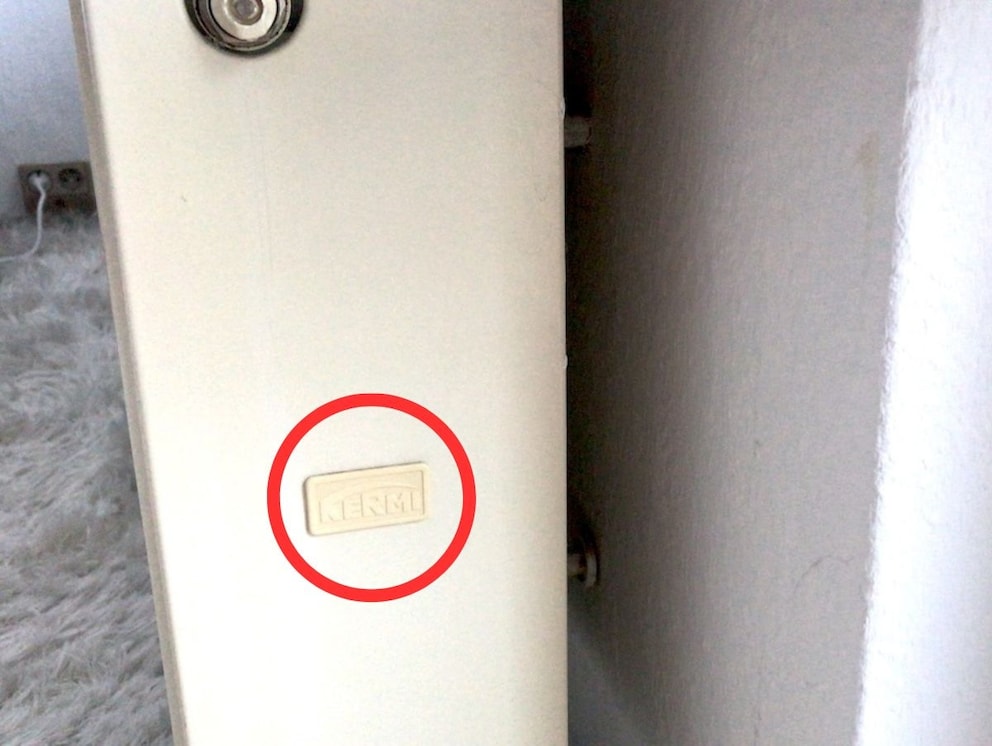 The white cap on the radiator serves an important function - myHOMEBOOK