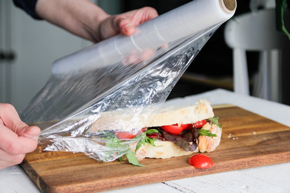 Simple Trick to Find the Start of Cling Wrap - myHOMEBOOK