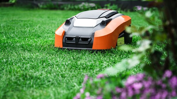 How Much Energy Does a Robotic Lawn Mower Use?