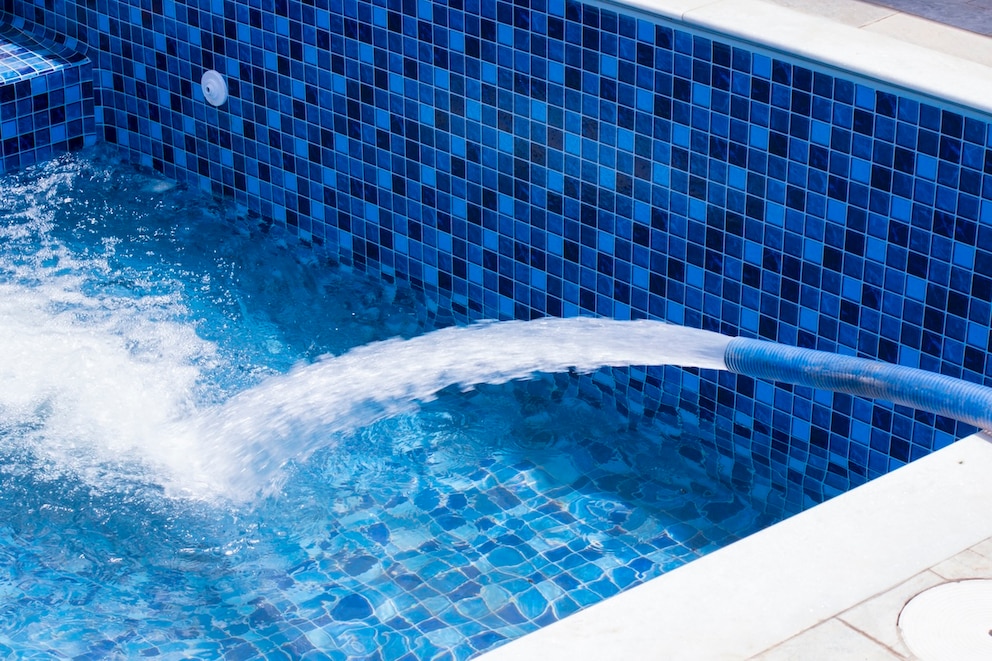 Can You Fill the Pool With Well Water? - myHOMEBOOK