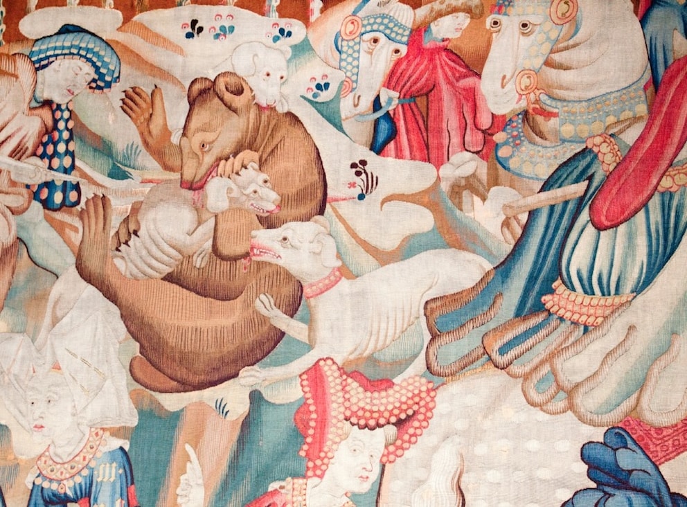Why Do Animals Look So Strange in Medieval Paintings? - PETBOOK