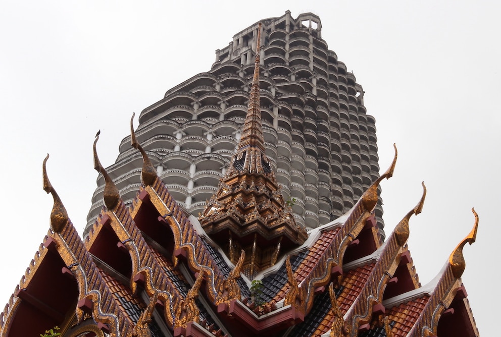 Bangkok Ghost Tower: The Frightening Story of the Tower