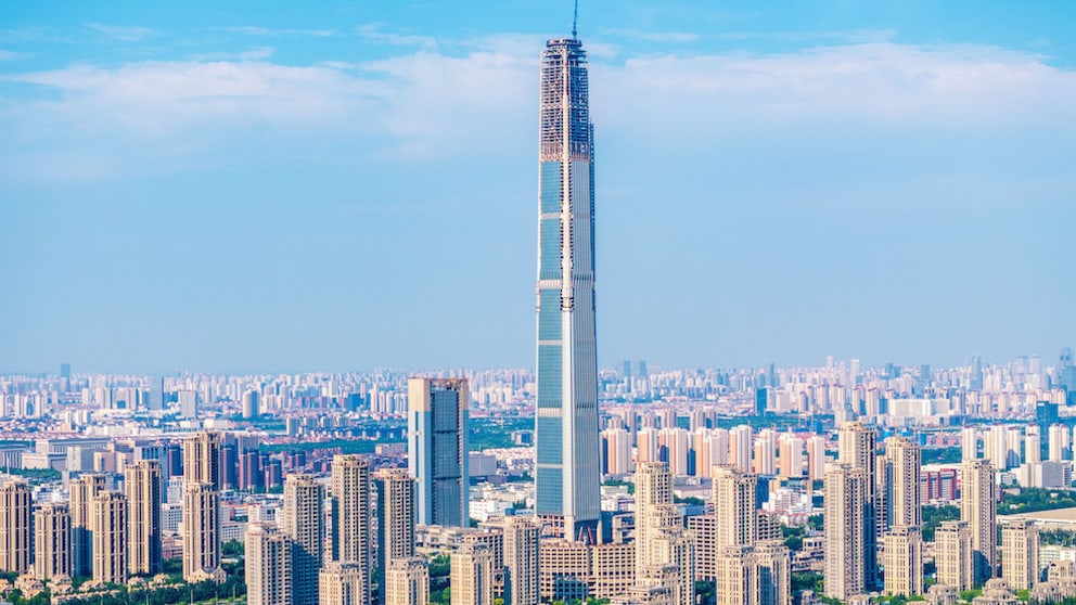 China to Complete Goldin Finance 117 Skyscraper