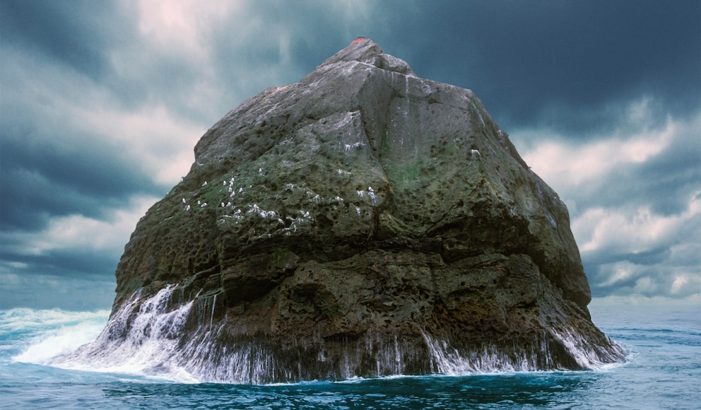 Who Owns the Uninhabited Rock "Rockall" in the North Atlantic? - TRAVELBOOK